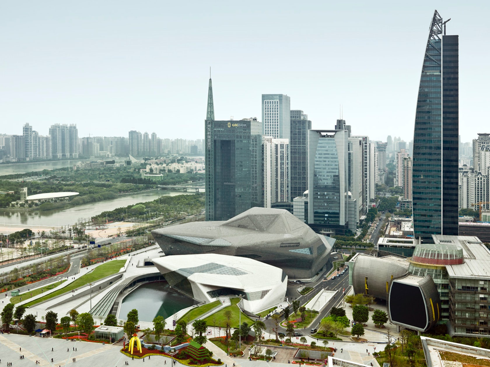 7 Architectural Forms Showcasing the Extraordinary Versatility of ...