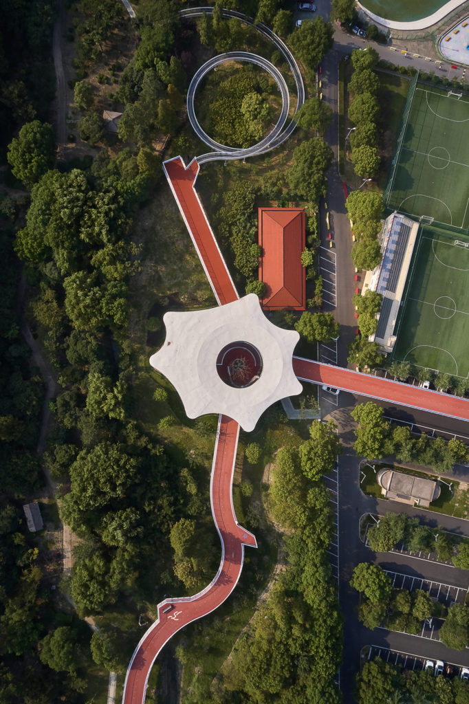 Land Art: 10 Artistic Architectural Installations in the Natural World