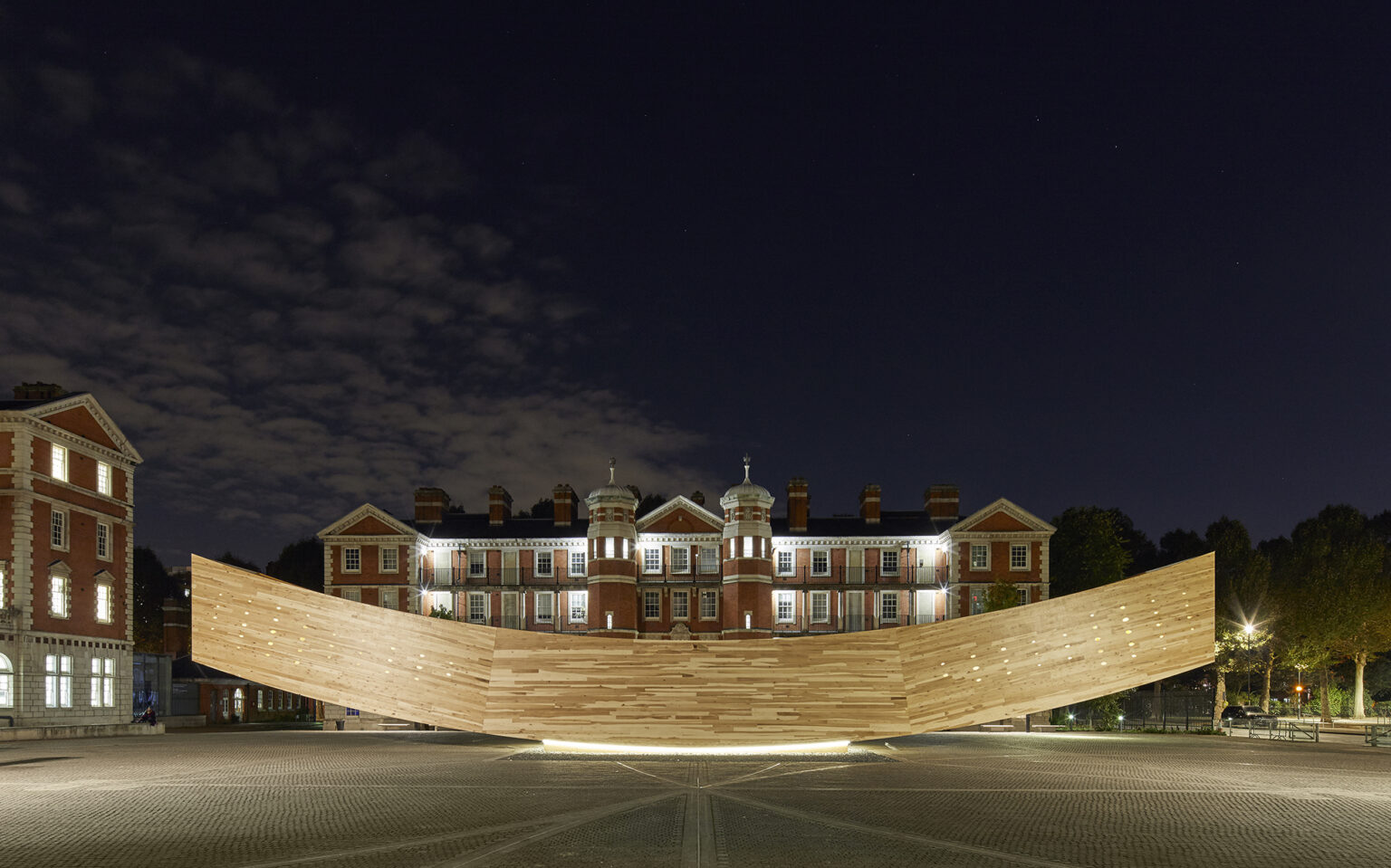 Semiotics in Architecture: 7 Case Studies by Hadid, Libeskind, Nouvel ...