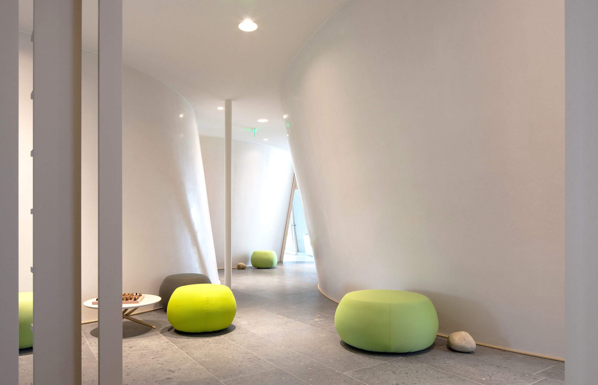 Basking in Natural Beauty: 6 Contemporary Architecture Projects Set in ...