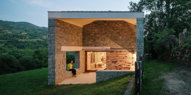 Beat The Heat 5 Innovative Façades Equipped With Fritted Glass Architizer Journal