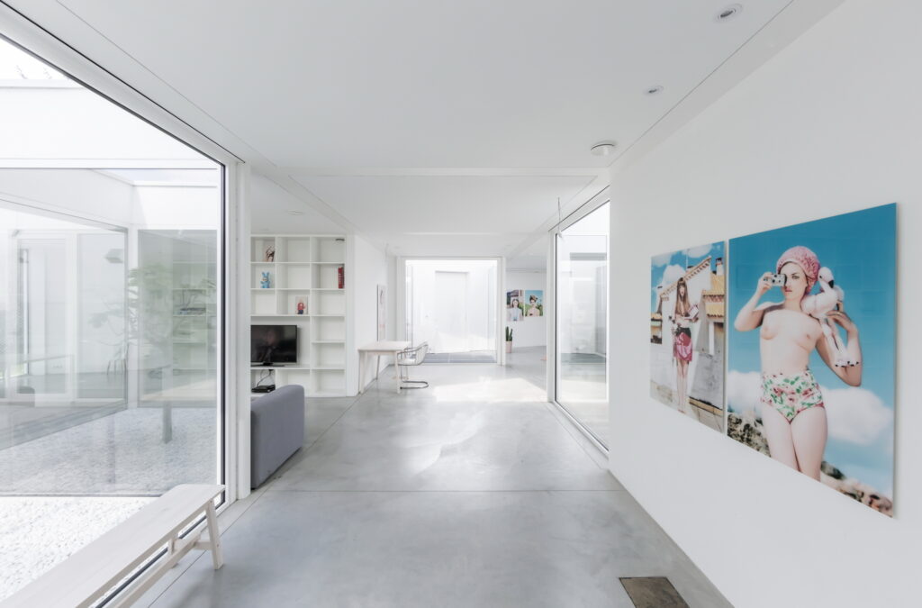 Art of Home: Residential Dwellings That Double Up as Gallery Spaces ...