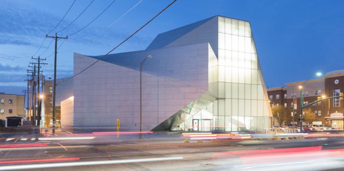 Painting with Light: The Ethereal Glass Façades of Steven Holl Architects