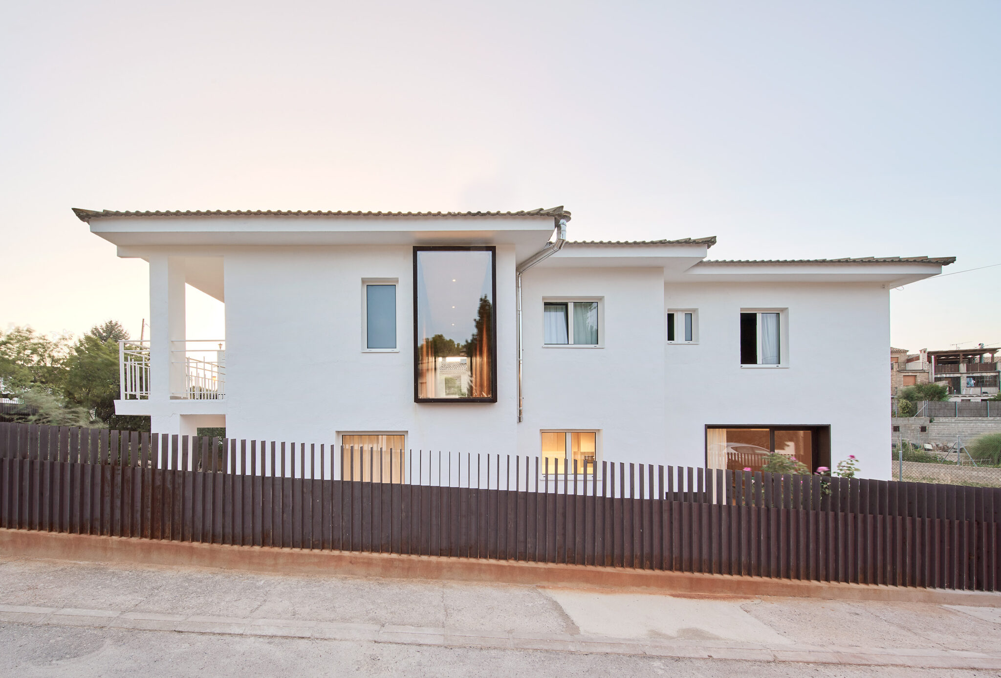 Art of Home: Residential Dwellings That Double Up as Gallery Spaces ...