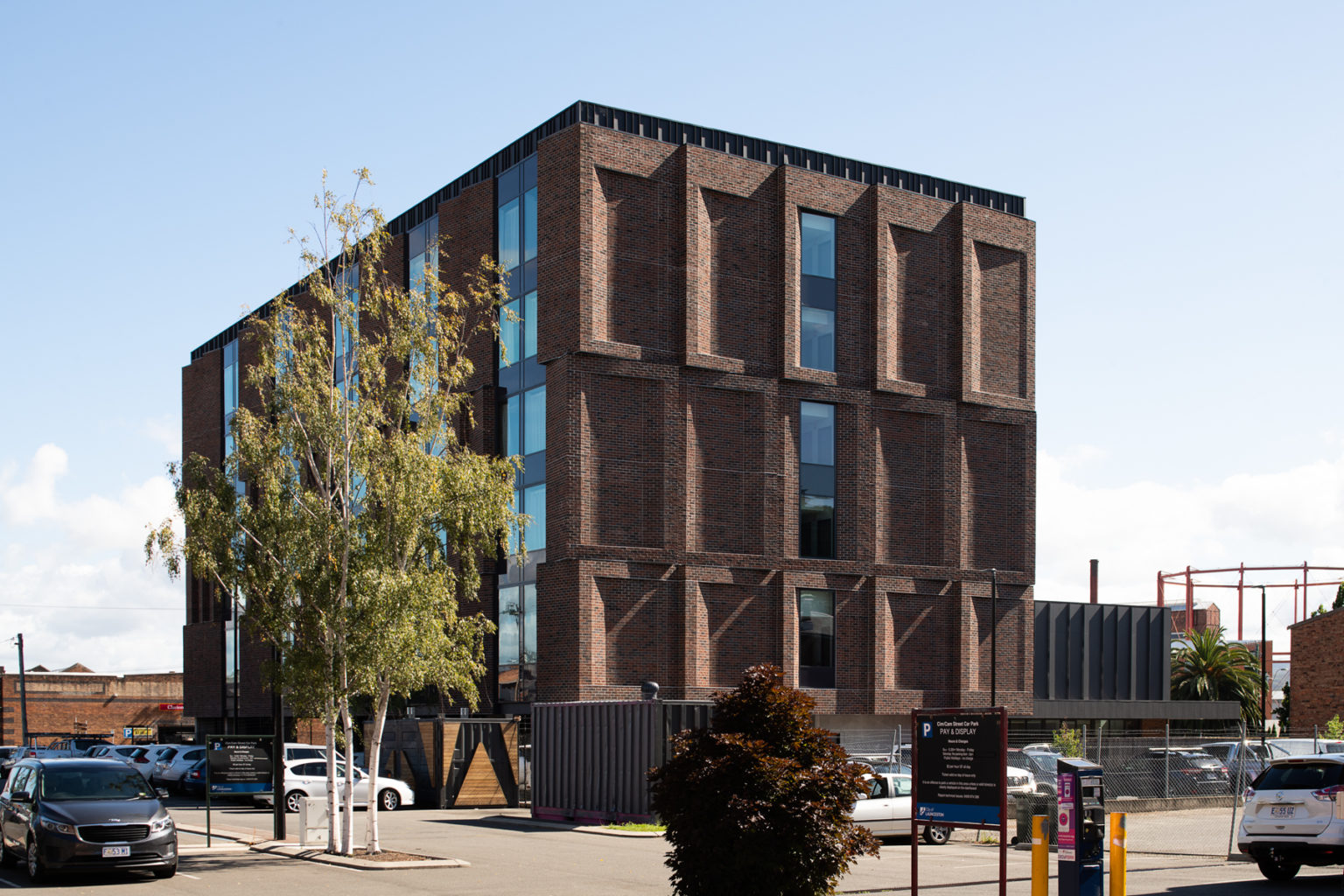 Brick Architecture: 7 Projects Breathing New Life Into a 6,000 Year-Old ...