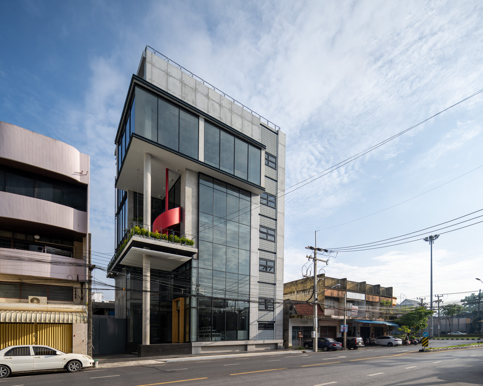 Filling in the Gaps: Infill Architecture at Its Most Inventive ...