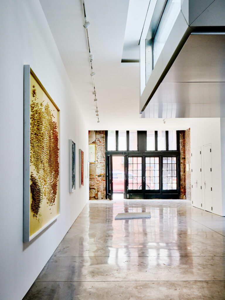 Art of Home: Residential Dwellings That Double Up as Gallery Spaces ...