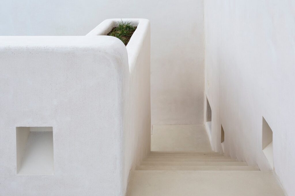 Sun-Bleached Style: Subtle Summer Tones Are Making a Splash in Interior ...