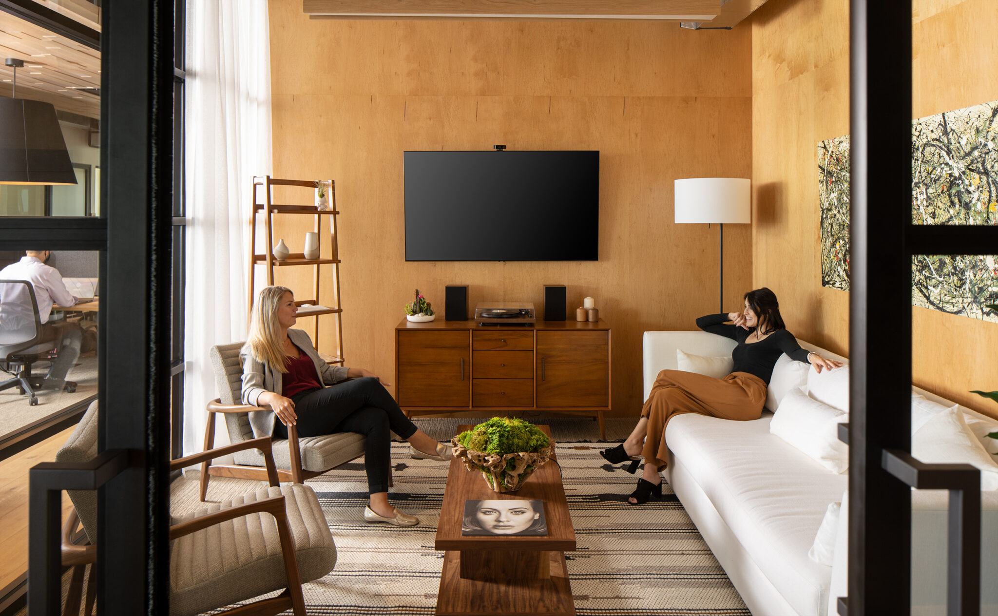 Resimercial Architecture: Workplaces that are Designed to Feel Like ...