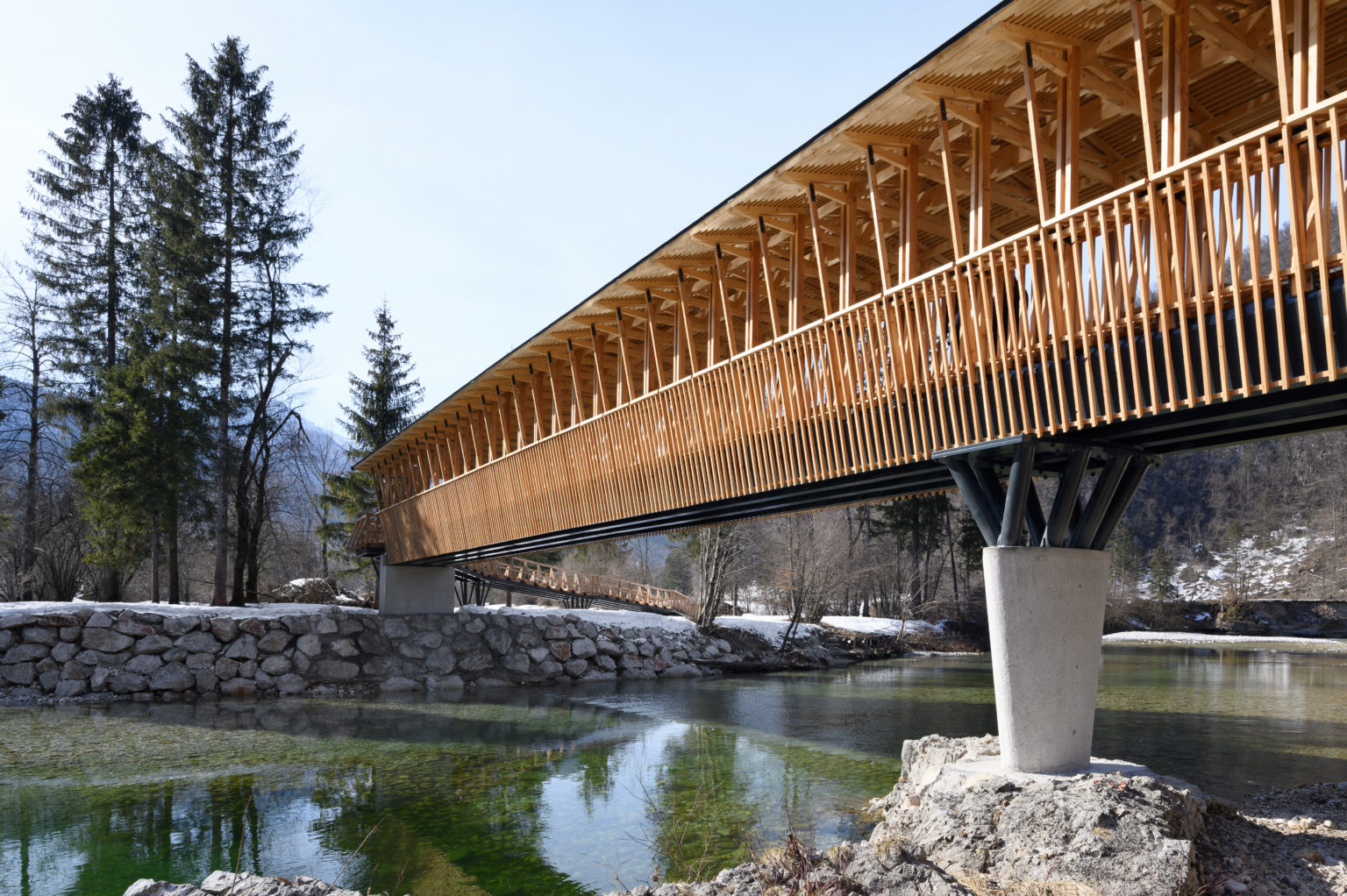 Striking Skeletons: 6 Expressive Projects Flaunting Their Structural Frames