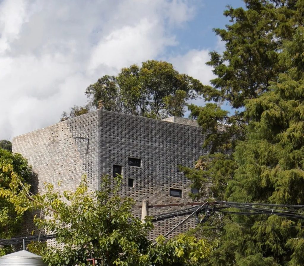 Fabulous Frontage: Forecasting the Future of Façades in Architecture