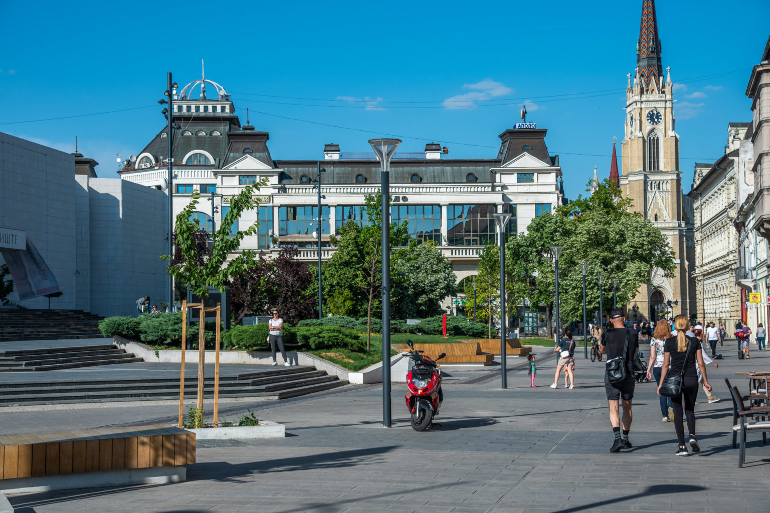 A Step Above: 6 Spectacular Outdoor Stairs That Merge Functionality and ...