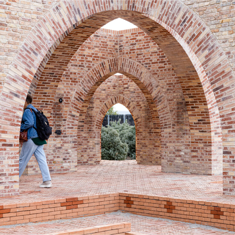 Modern Masonry: 6 Technically Advanced Brick Buildings Turning ...