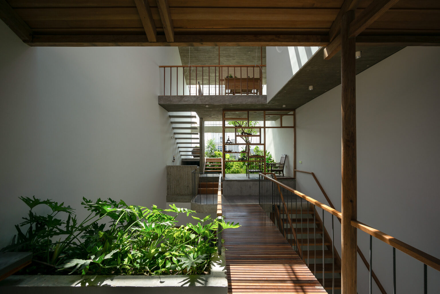 9 Contemporary Vietnamese Homes Embracing Vernacular Charm - Architizer ...