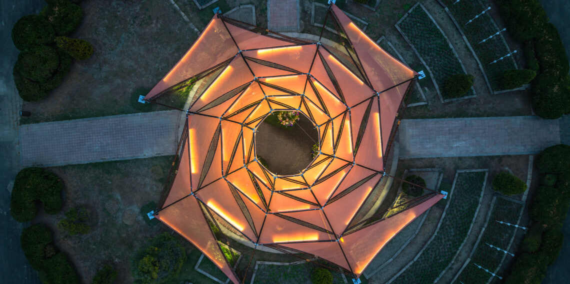 Gloriously Unnecessary: The Return of the Architectural Folly ...