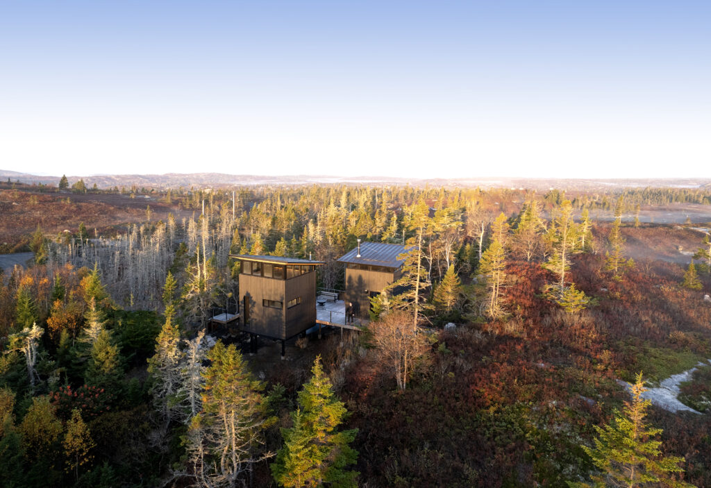 Defying Gravity: 8 Electrifying Examples of Architecture on the Edge ...