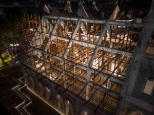 No Skeletons in the Closet: 7 Buildings Proudly Exposing Their ...