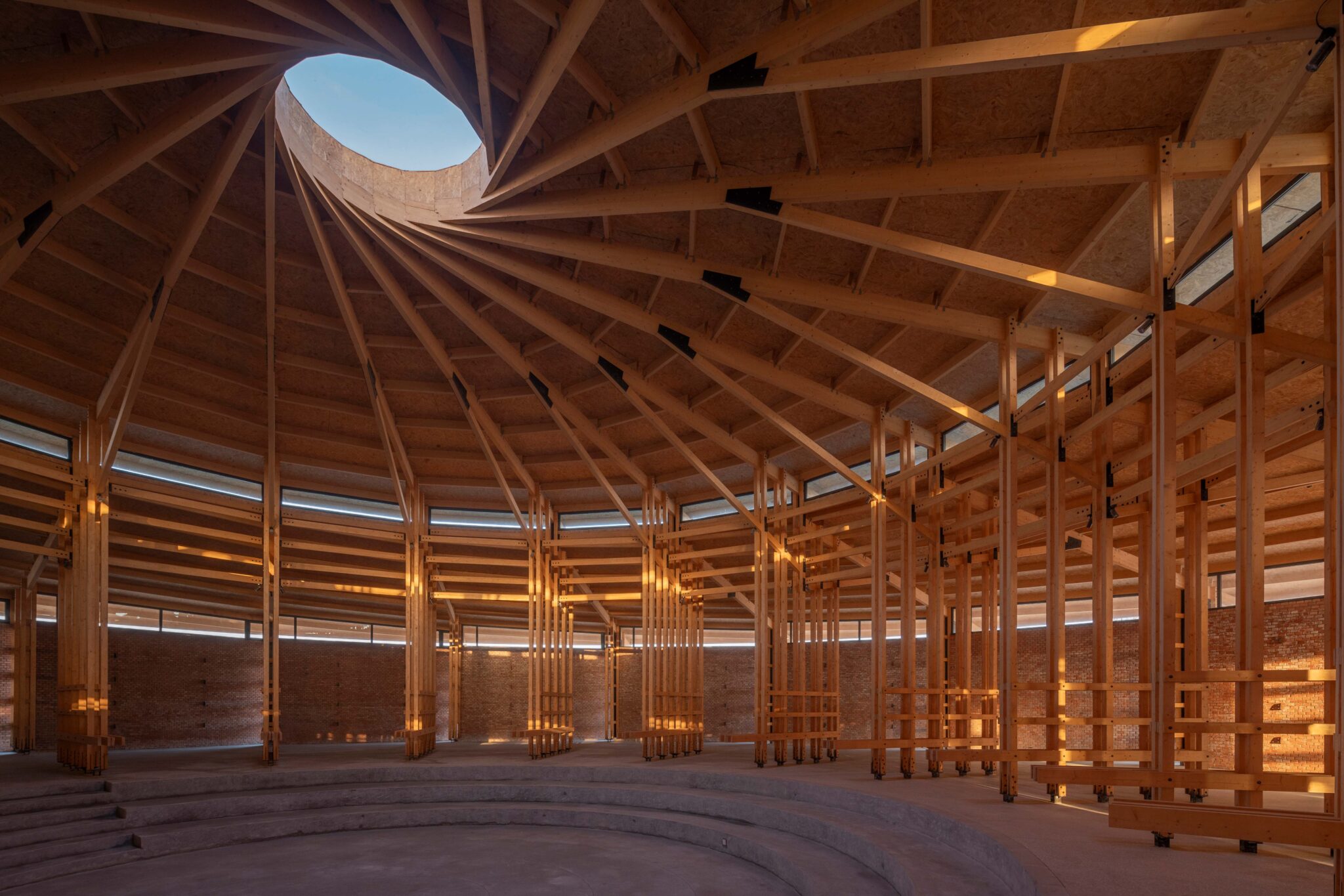 No Skeletons in the Closet: 7 Buildings Proudly Exposing Their ...