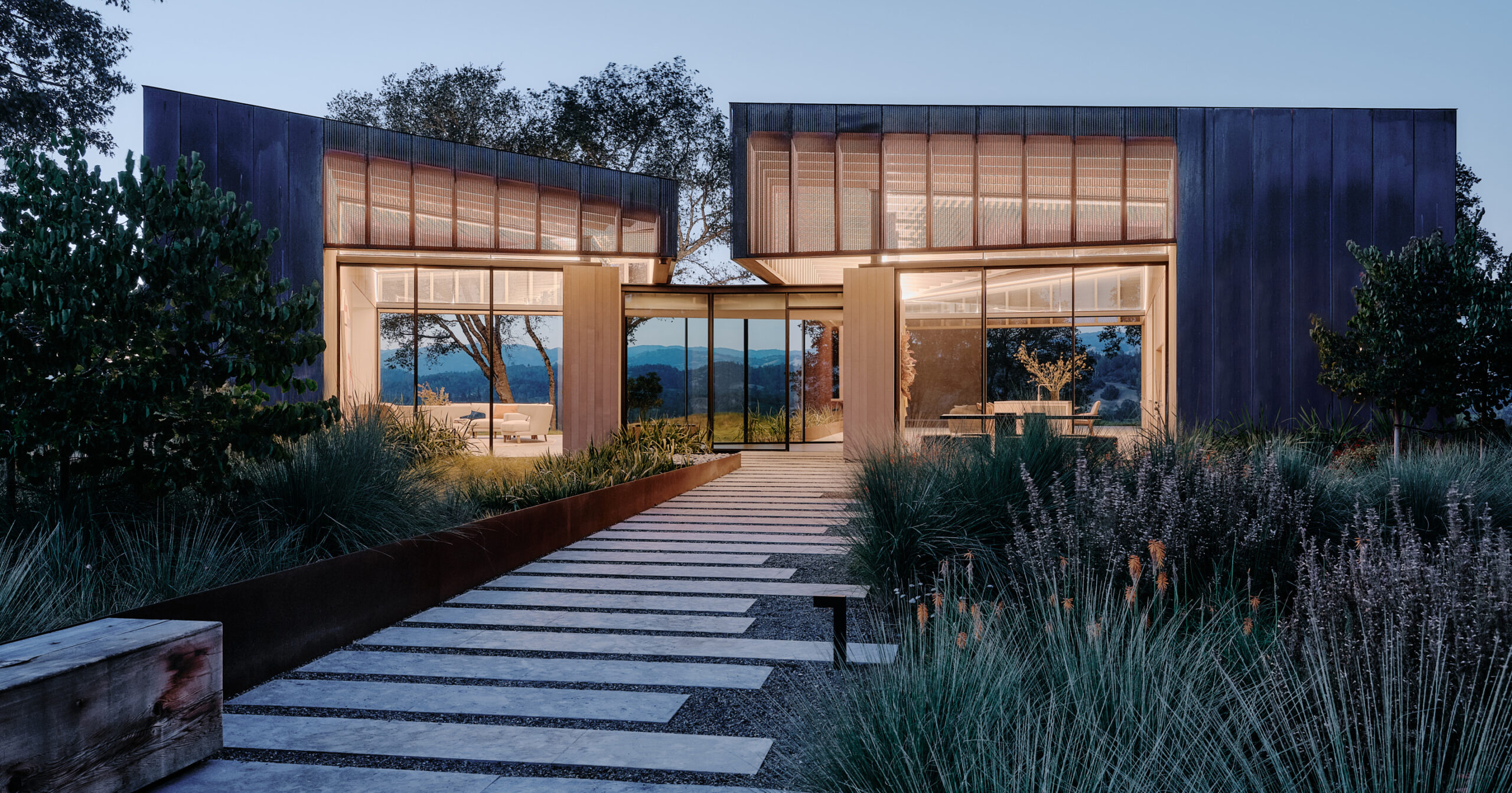 Modern Masterpieces: Unveiling 8 of the Most Emblematic Home Designs of Today - Architizer Journal