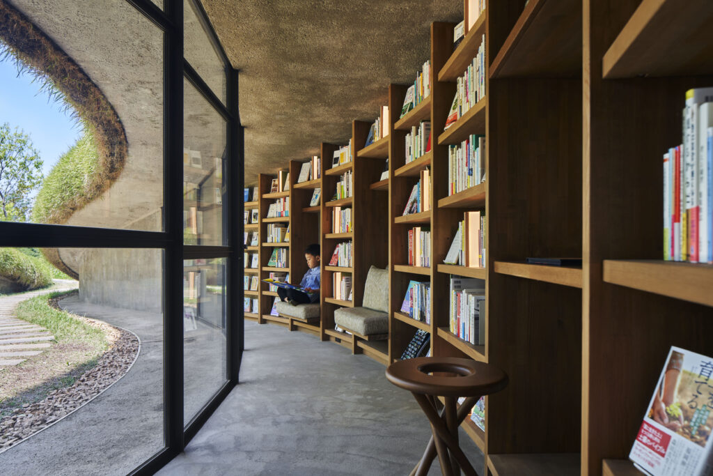 Reading Rooms: 10 Spectacular Libraries and Bookstores From Across the ...