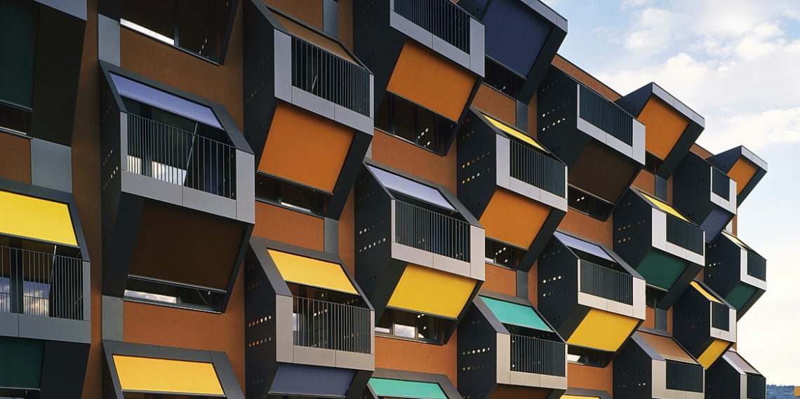 Paint the Town: 6 Multicolor, Multi-Unit Housing Blocks - Architizer ...