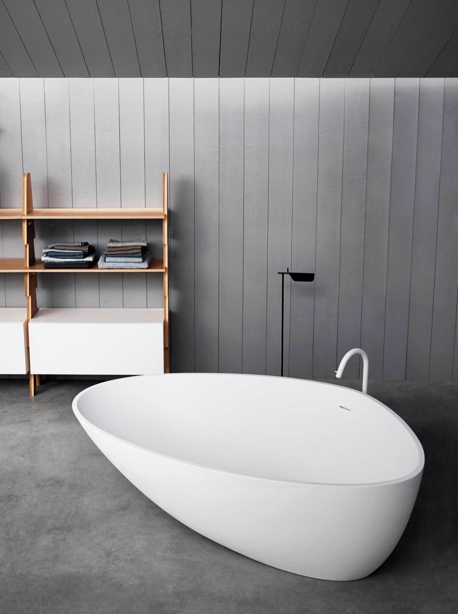 Making a Splash: 8 Extraordinary Designer Bathtubs