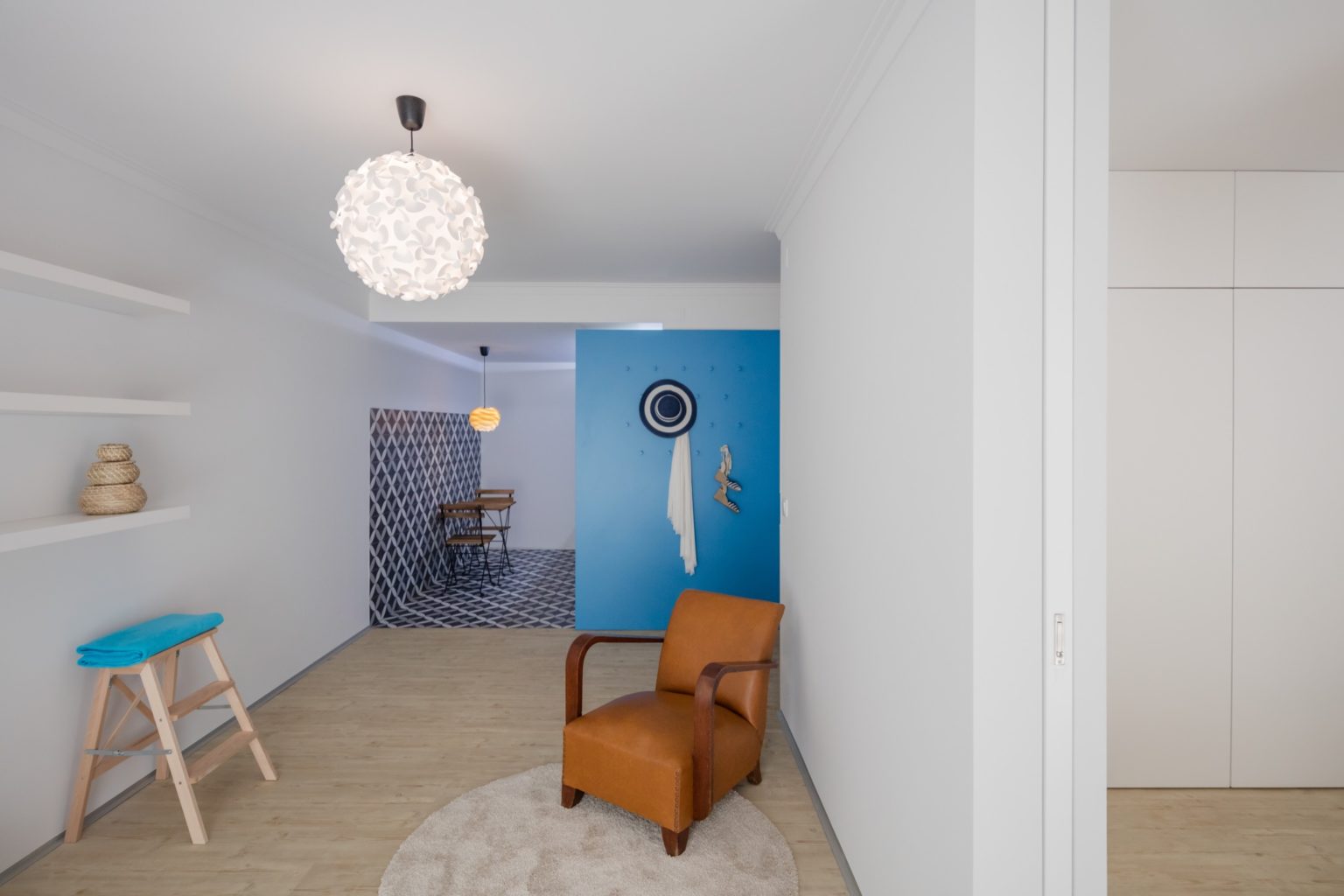 Breaking Down Barriers: 9 Wall-Free Ways To Partition Interior Space ...