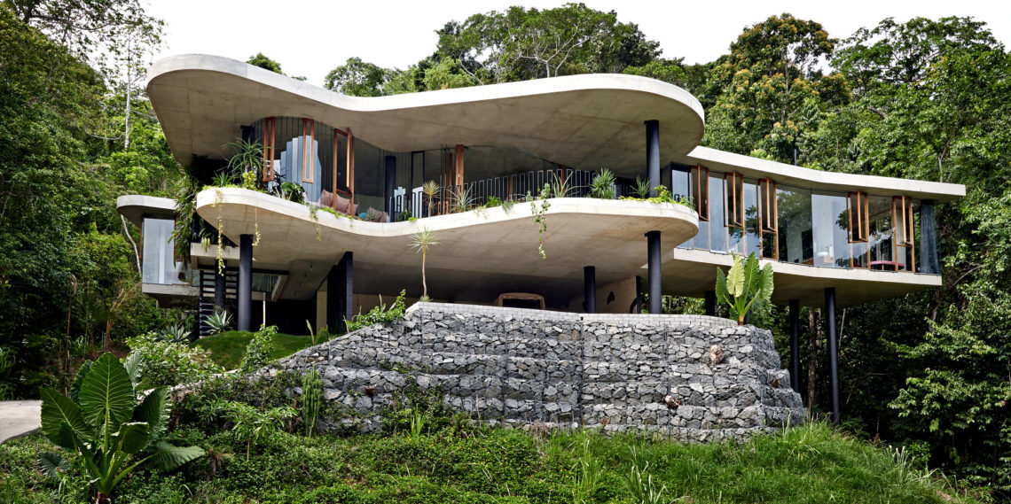 Tropical Modernism: 12 Incredible Homes That Blend Nature and Architecture