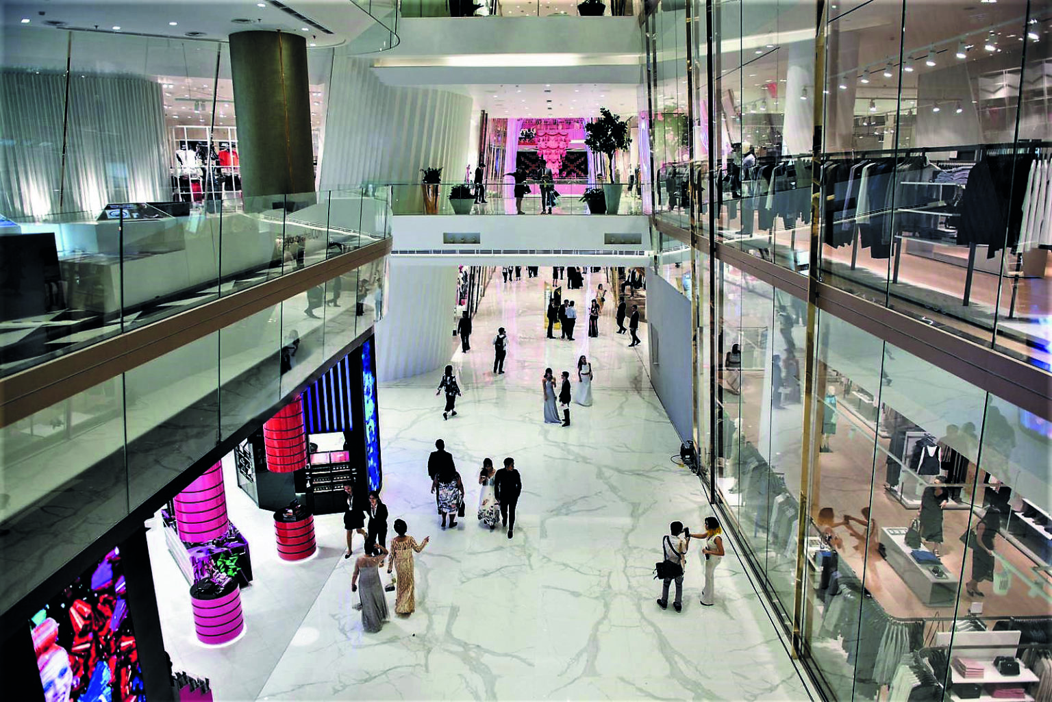 How Mega Project Iconsiam Pushes the Boundaries of Material Science ...