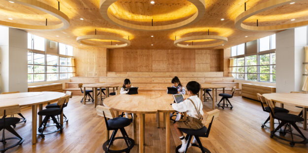 Timber Takeover: 8 Elementary Schools Embracing Wood-Based Designs