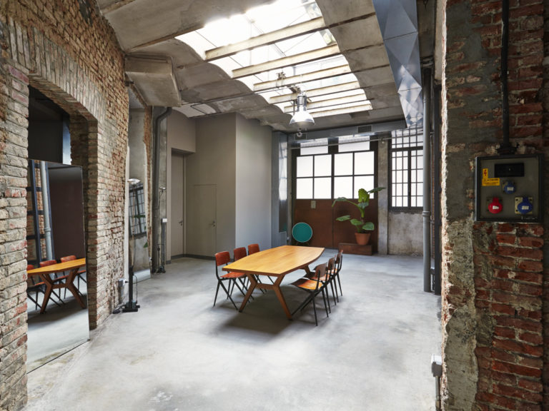 Adaptive Reuse: 7 Modern Offices Renovated From Abandoned Buildings