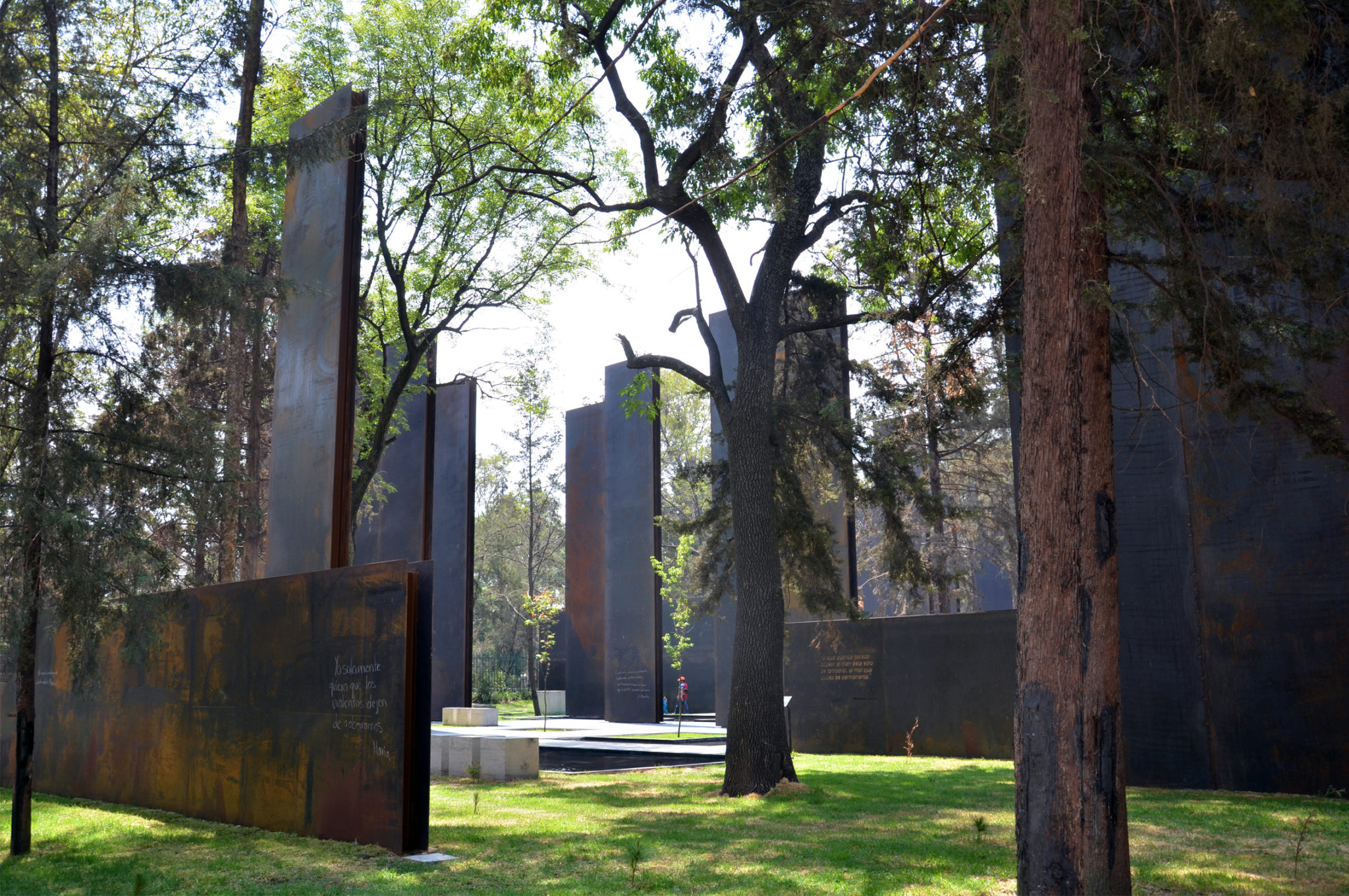 Modern Memorials: 7 Moving Monuments Found Across North America ...