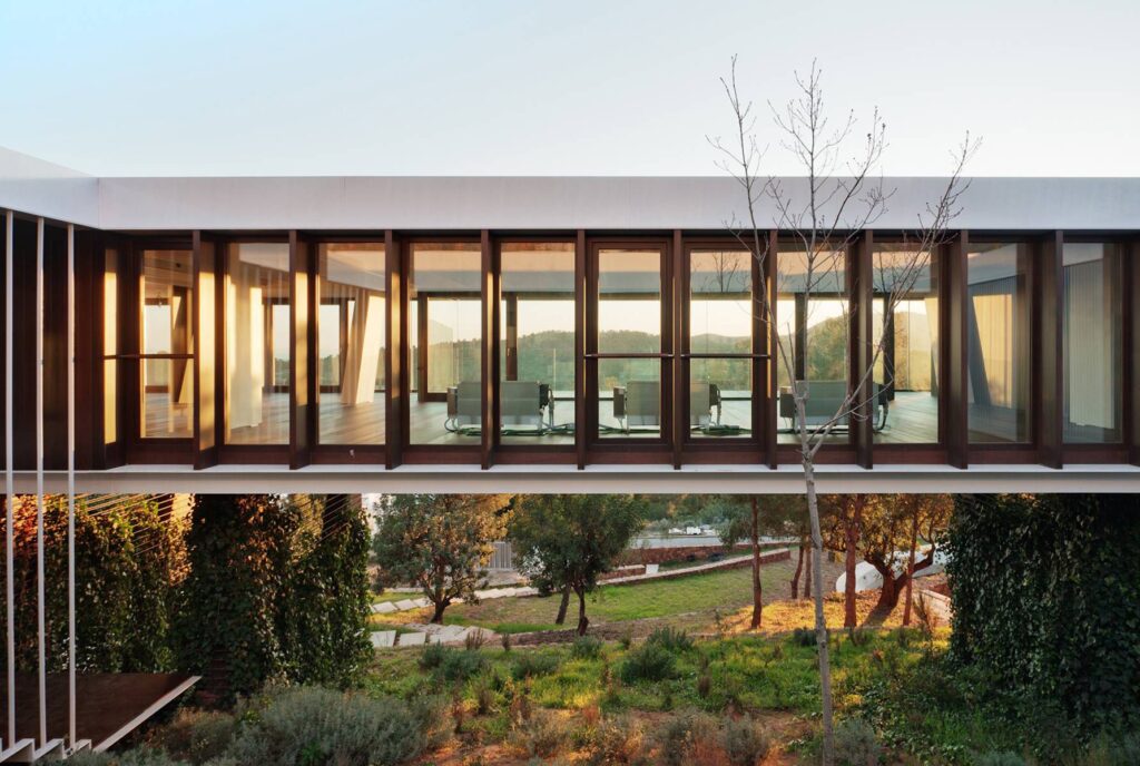 Bridge Building: 7 Inhabitable Structures Spanning Spaces and Ideas ...