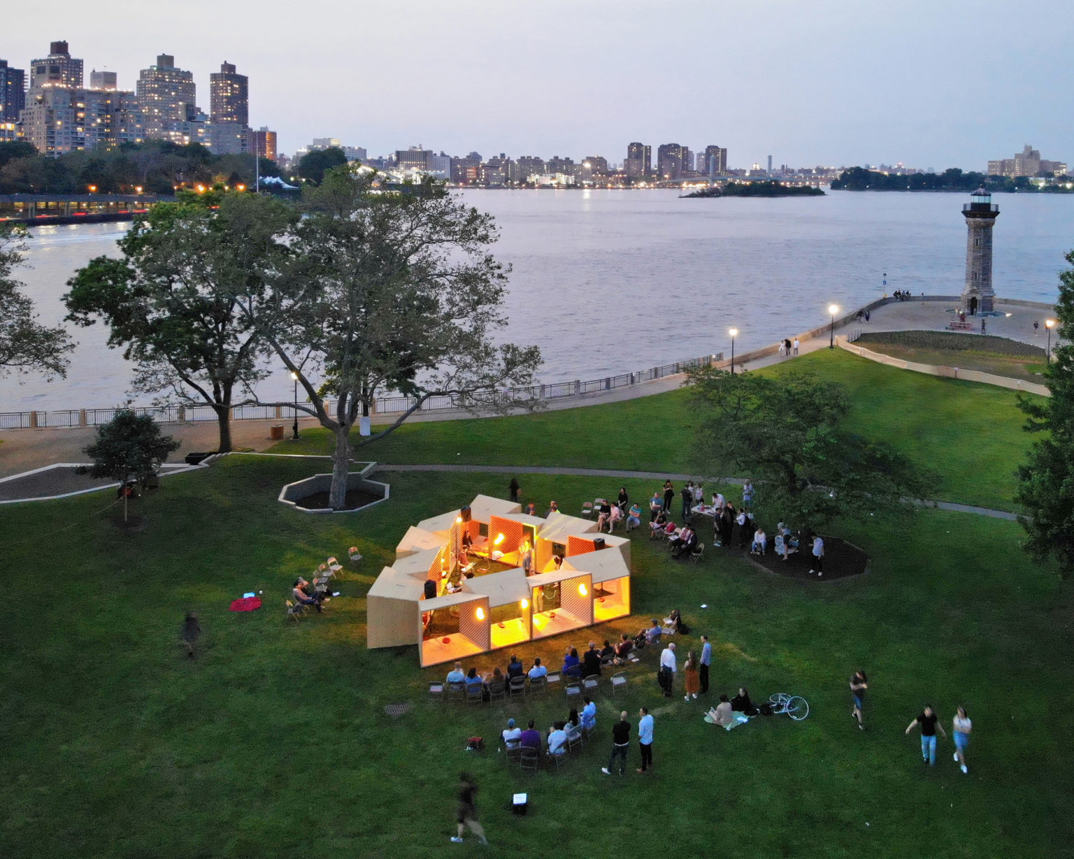 8 Pop-Up Pavilions That Transformed Established Urban Spaces