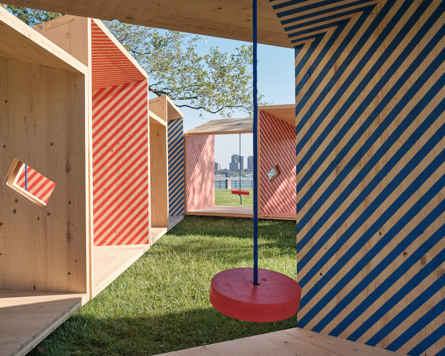 8 Pop-Up Pavilions That Transformed Established Urban Spaces