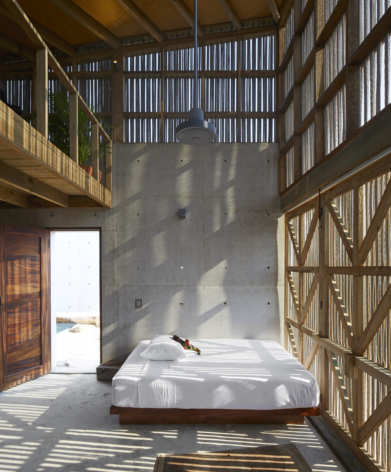 Slatted for Success: 10 Stunning Projects Using Timber Screens to Let ...