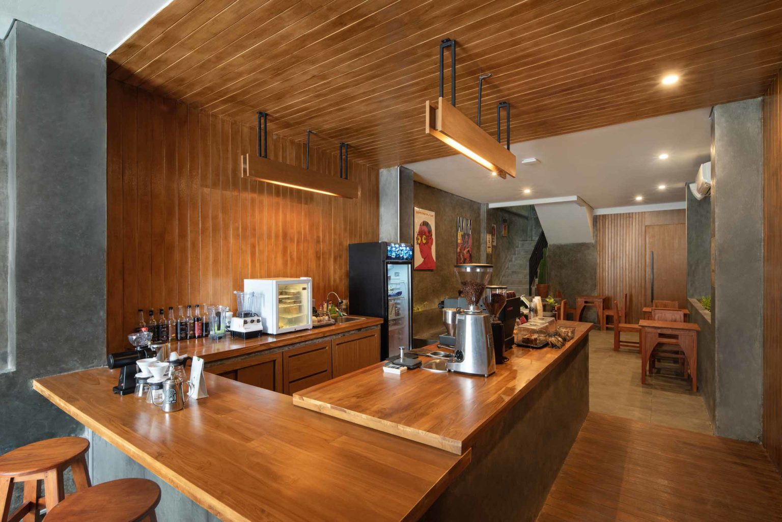 Tiny Dining: 7 Compact Cafe and Restaurant Designs