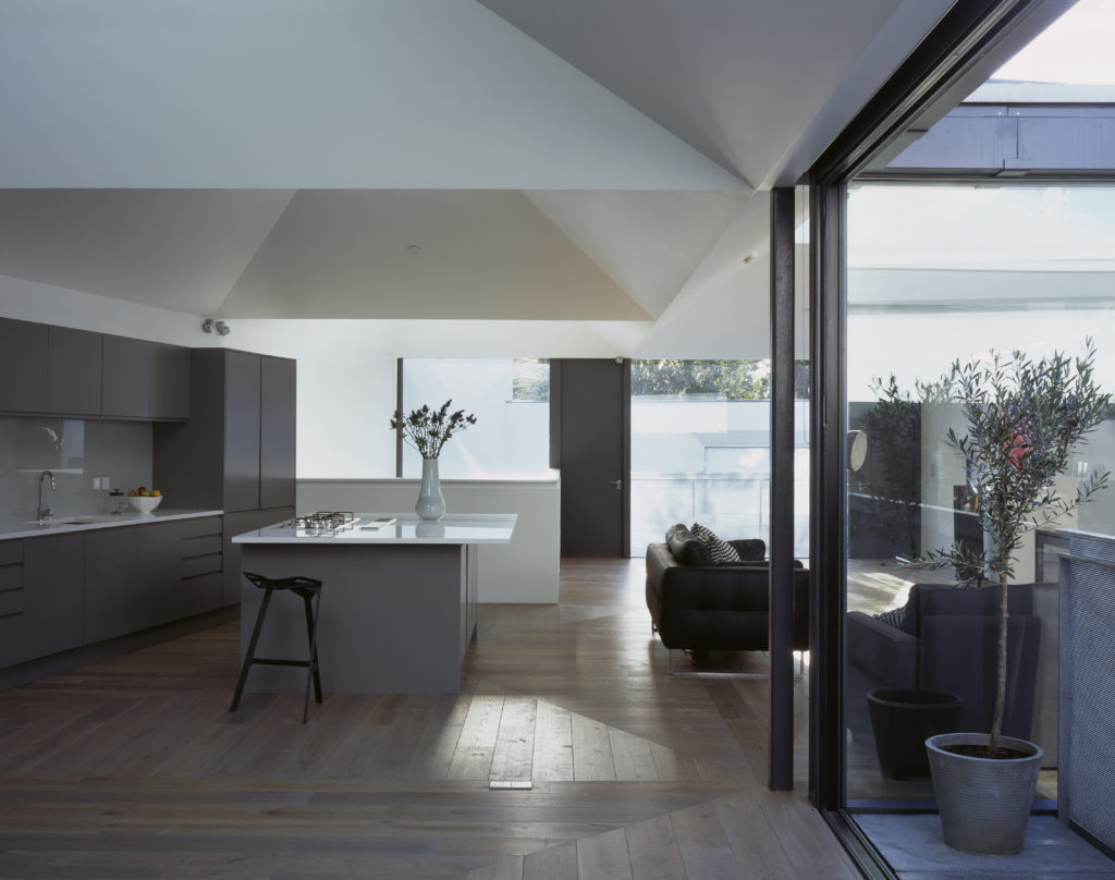 Contemporary Vaults: 6 Modern Iterations of a Age-Old Architectural ...