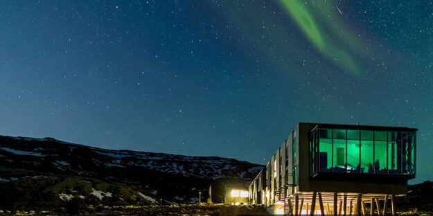 Important Portals: 6 Residential Designs Where Traditional Arches Meet ...