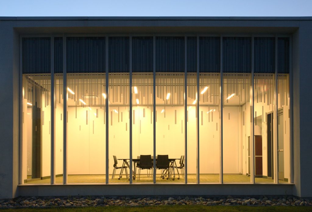 Beat the Heat: 5 Innovative Façades Equipped With Fritted Glass ...