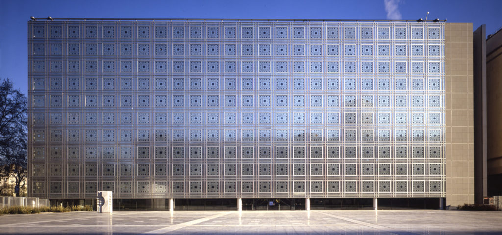 Breathable Buildings: Adaptive Envelopes That Form Energy Efficient Façades