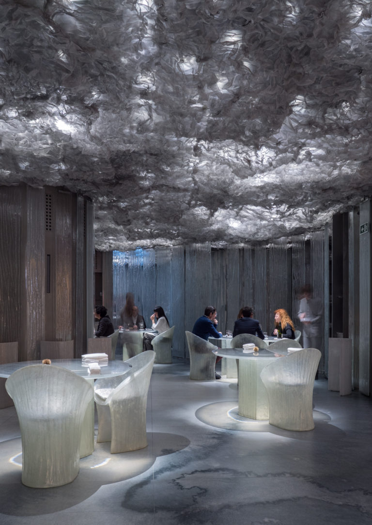 Behind the Building: RCR Arquitectes' ENIGMA Restaurant