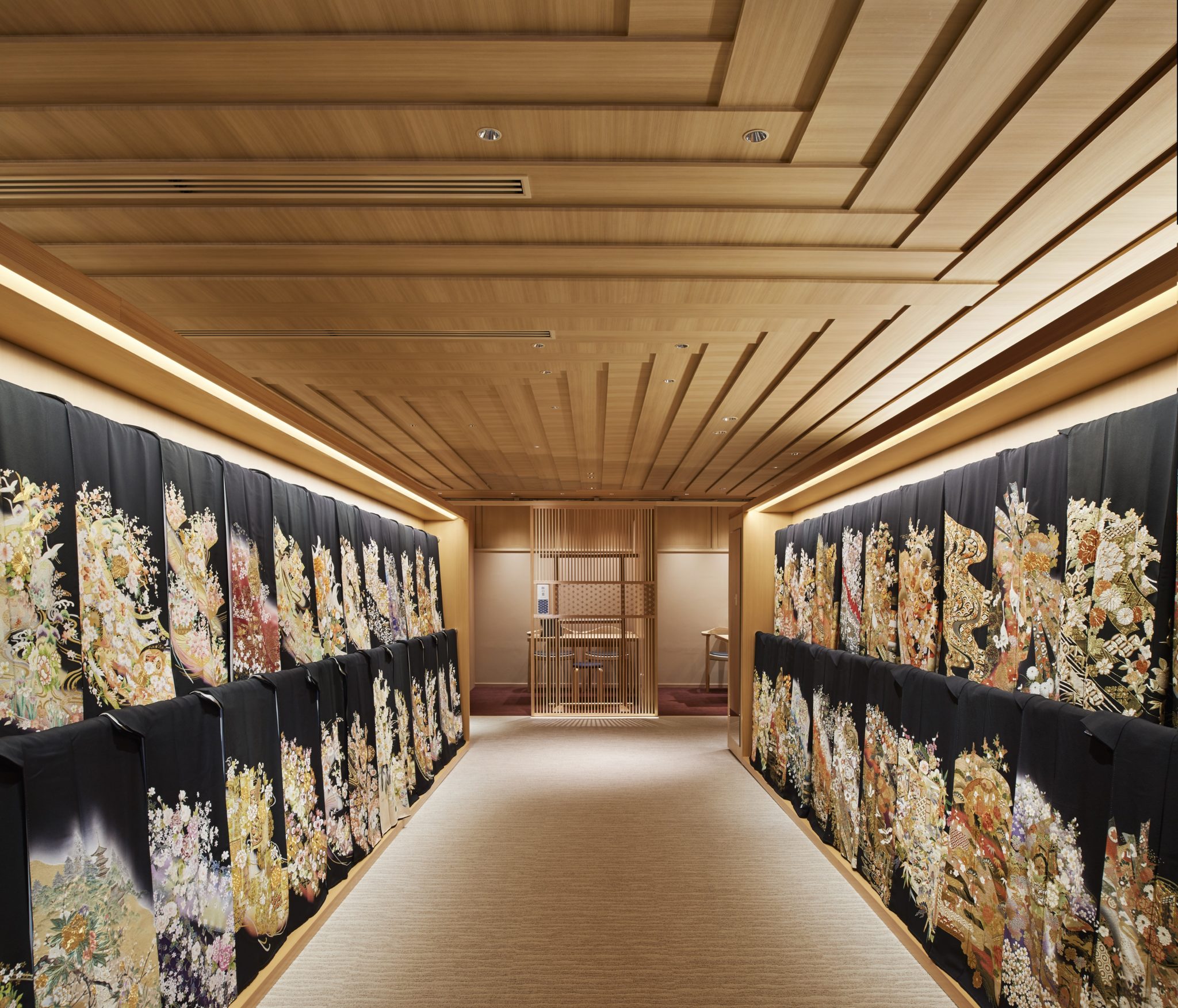 Tiny Timber: 6 Small-Scale Retail Designs With Beautiful Wooden ...