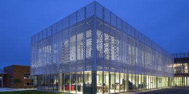 On the Surface: 5 Strikingly Detailed, Solid Surface Façades