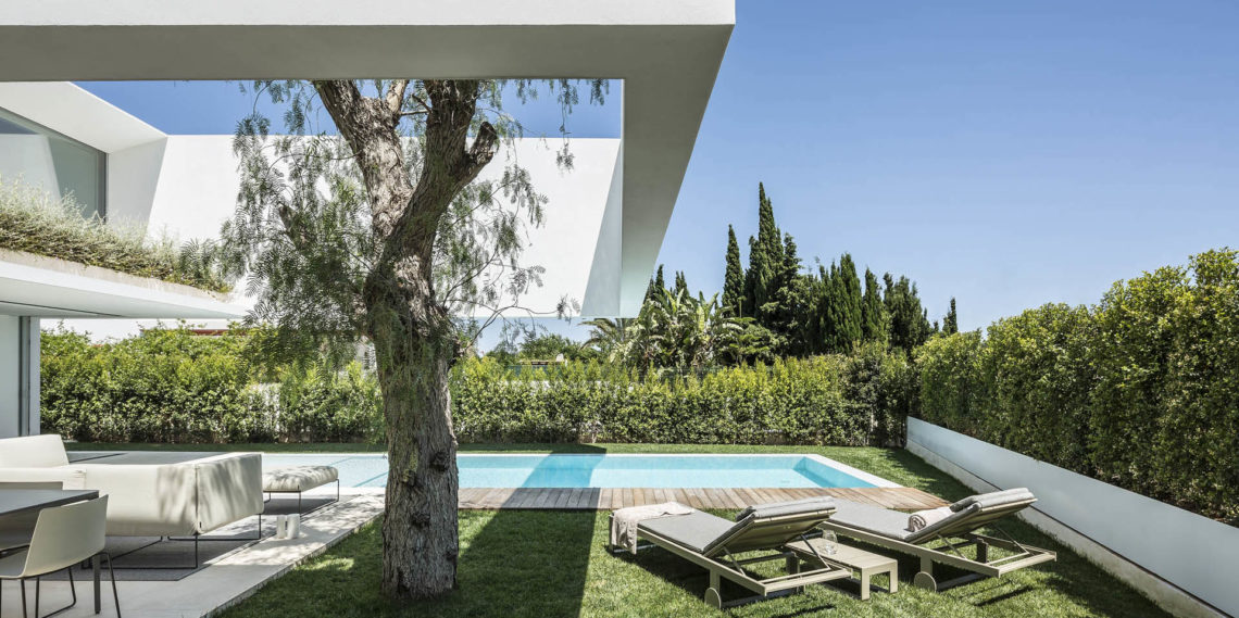 Fabulous Frontage: Forecasting the Future of Façades in Architecture