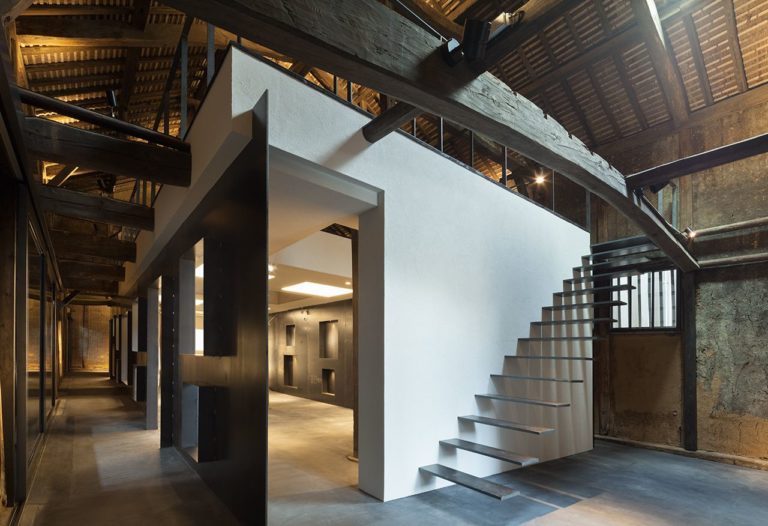 Good Spirits: 5 Elegant Examples of Contemporary Distillery ...