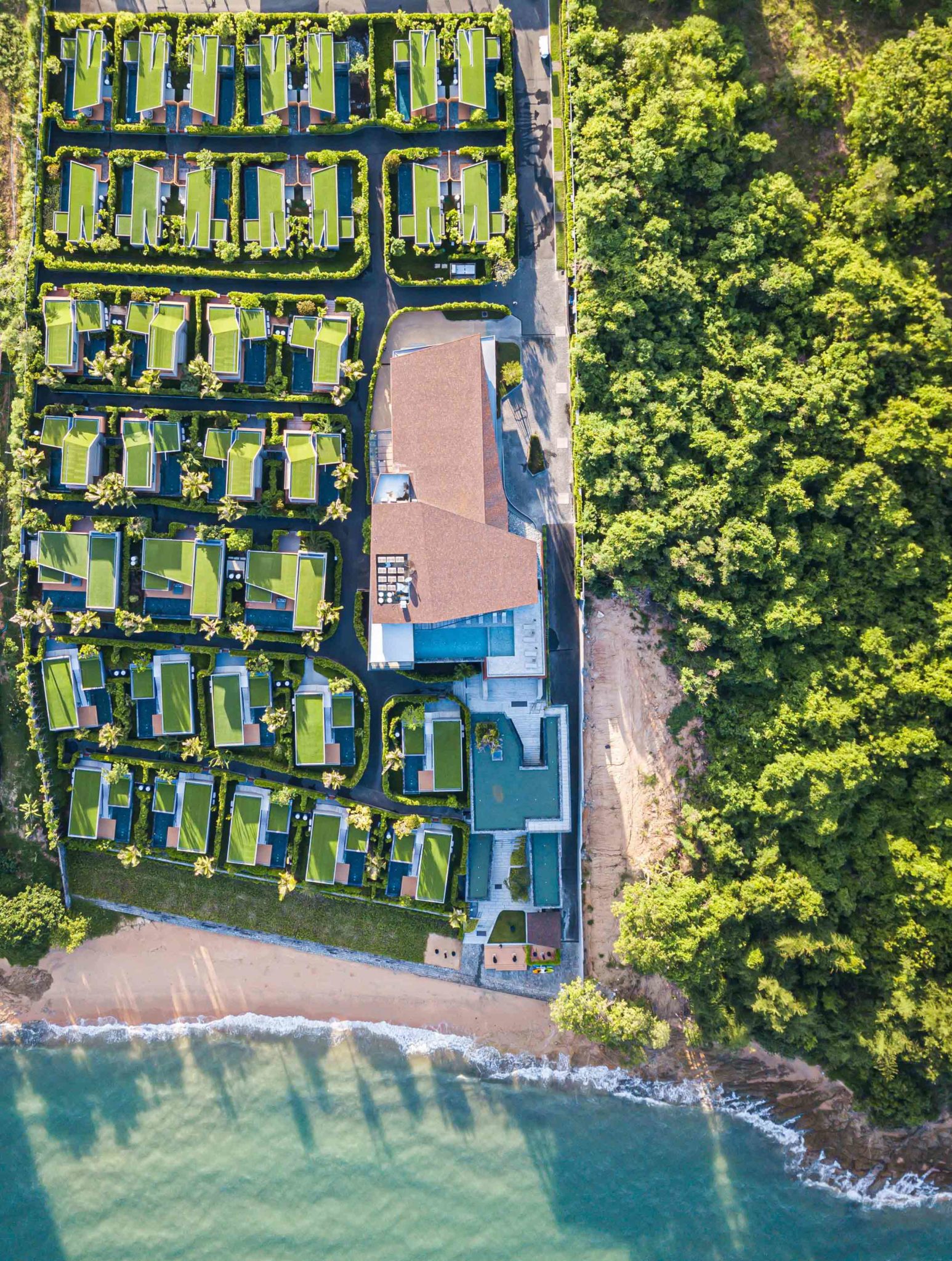 Camouflage Architecture: 7 Beguiling Buildings That Blur Into the ...