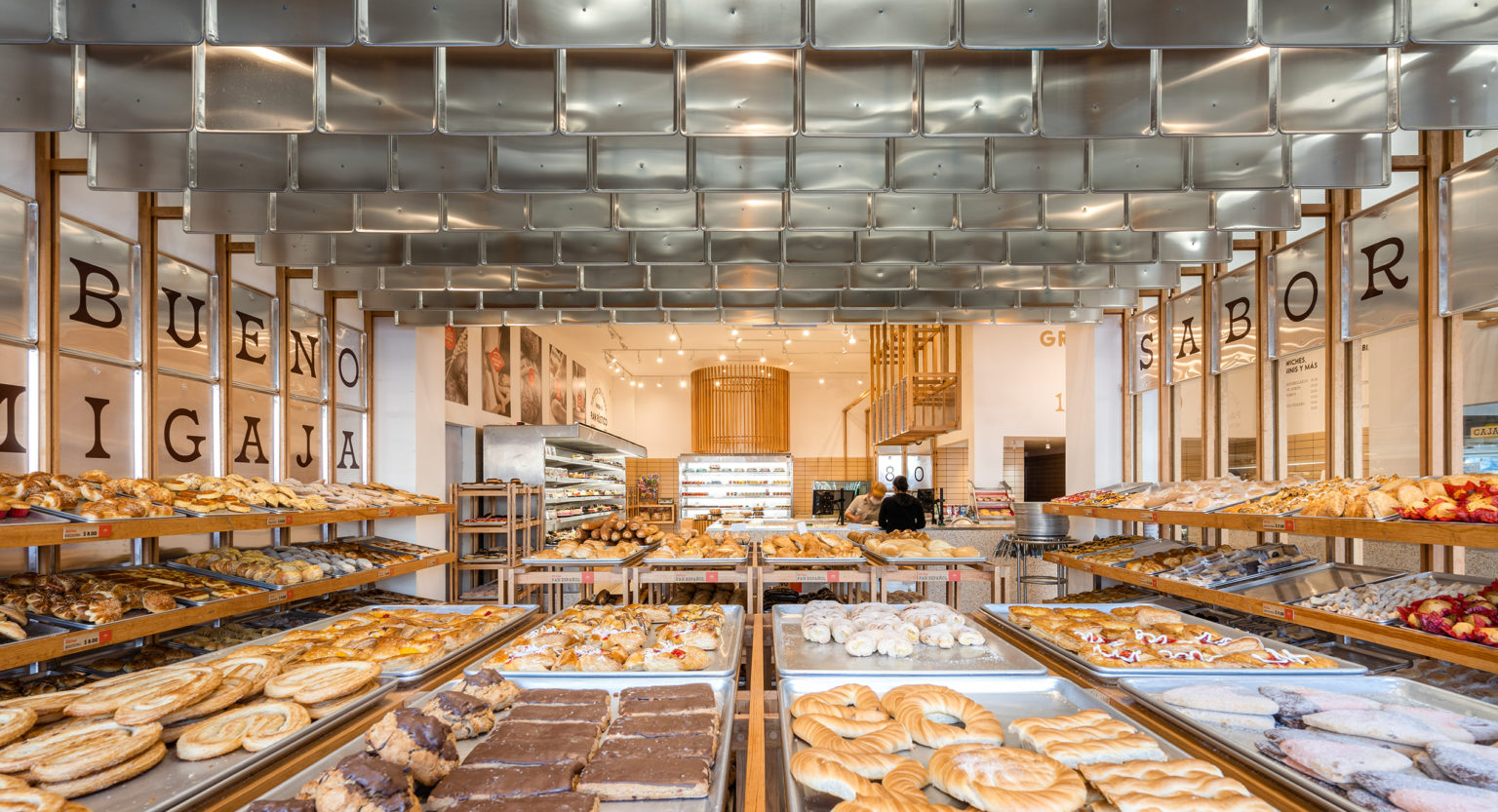 Tiny Timber: 6 Small-Scale Retail Designs With Beautiful Wooden ... Tiny Timber: 6 Small-Scale Retail Designs With Beautiful Wooden ...