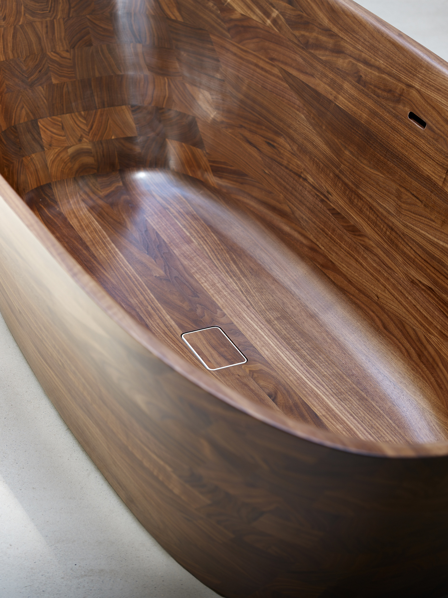 Making a Splash: 8 Extraordinary Designer Bathtubs