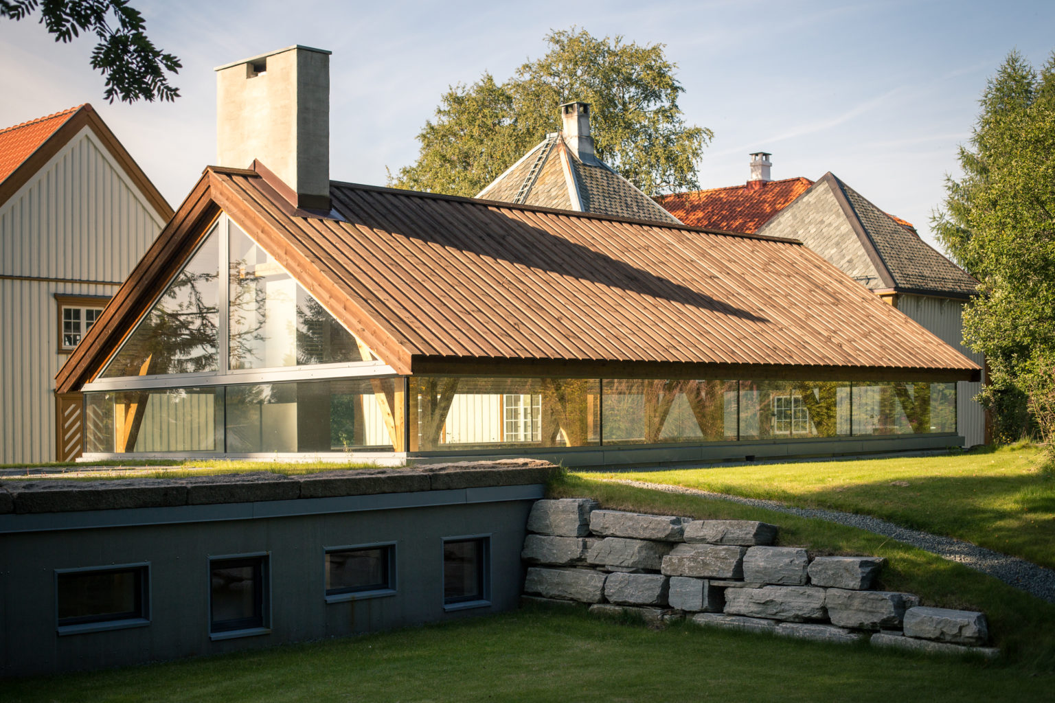 Good Spirits: 5 Elegant Examples of Contemporary Distillery ...